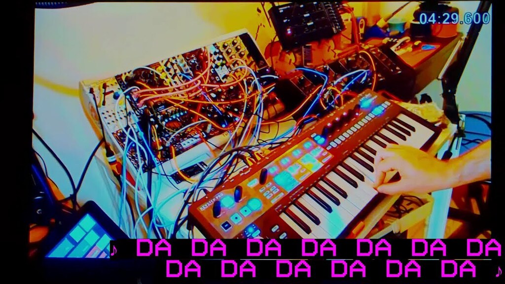 Live sequencing with phrase mode and MIDI/OSC program change messages ...